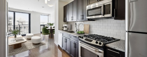 Studio, 1, & 2-Bedroom Apartments in Arlington | Verde Pointe